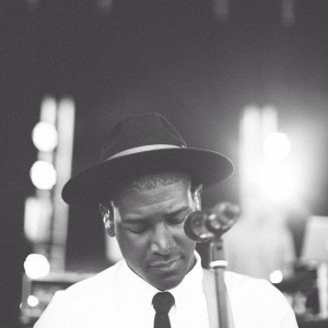 映像の構成が素晴らしい！ロンドン出身の男性シンガー Labrinthが'Let It Be'のMVを公開