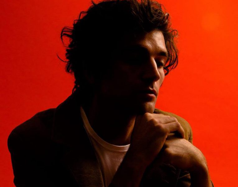 南アのロックアーティスト Josh Kempen、新作から 'Leave Me If You Can'のMVを公開 | Niche Music