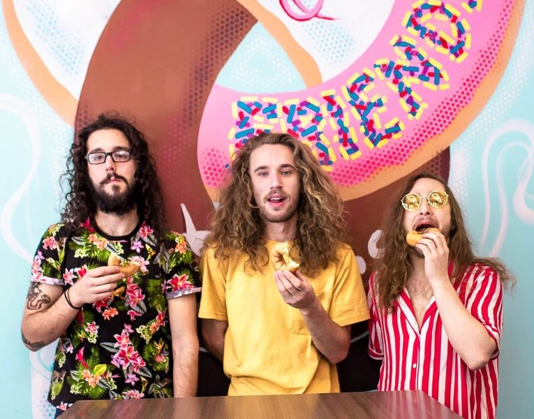 米オルタナロックバンド Lobby Boxer、'Howard'のMVを公開 | Niche Music