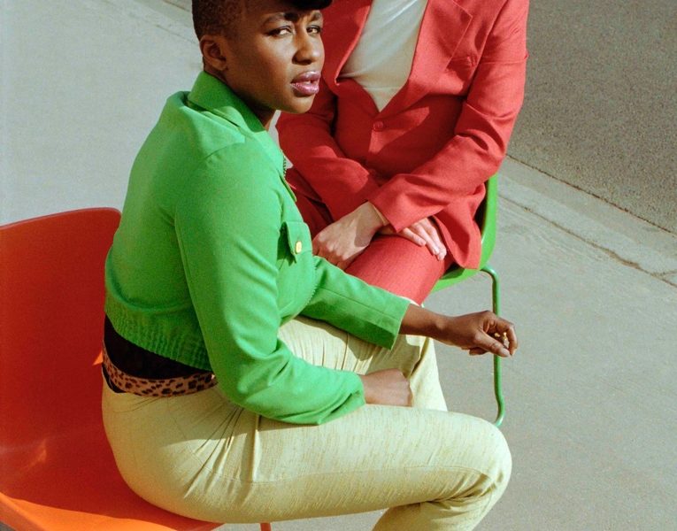 フランスのアフロパンクデュオ TSHEGUE、'The Wheel'のMVを公開 | Niche Music