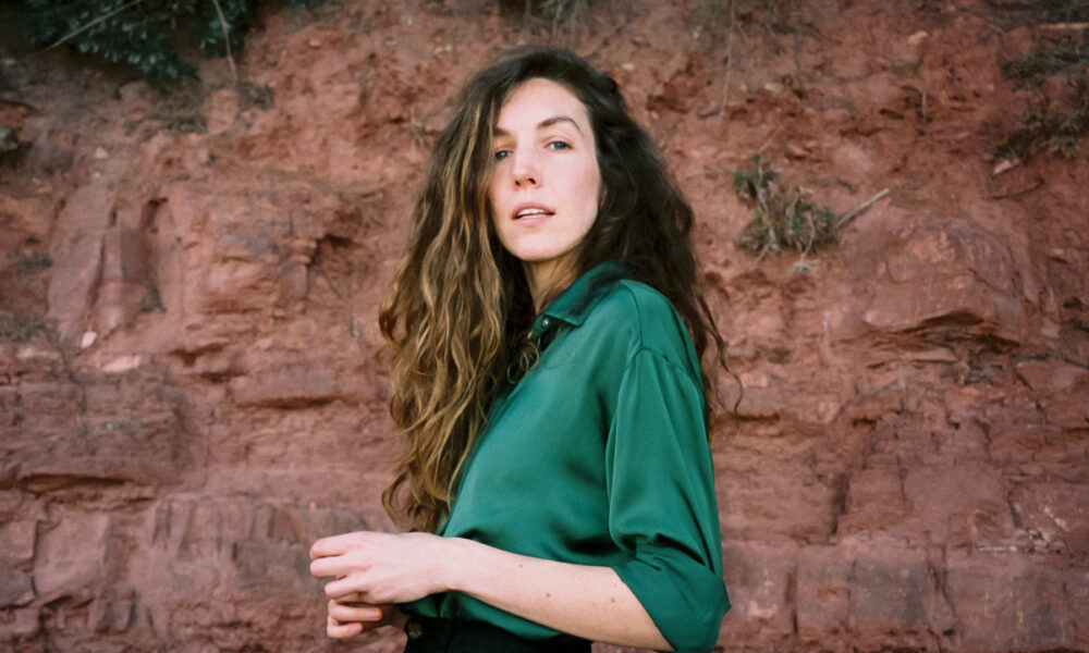 Anna Mieke、'Mannequin'のMVを公開 | Niche Music