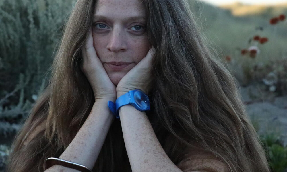 Meg Baird、'Will You Follow Me Home?'のMVを公開 | Niche Music