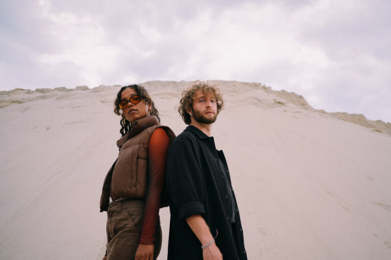 Moglii x Noraa、'Water to the Moon'のMVを公開 | Niche Music