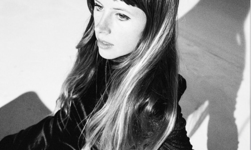 Lael Neale、'Must Be Tears'のMVを公開 | Niche Music