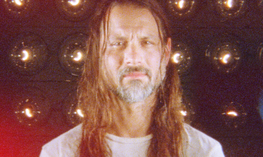 Saunder Jurriaans、'Everything Shines'のMVを公開 | Niche Music