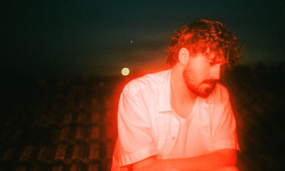 Kai Bosch、'Tulips'を公開 | Niche Music