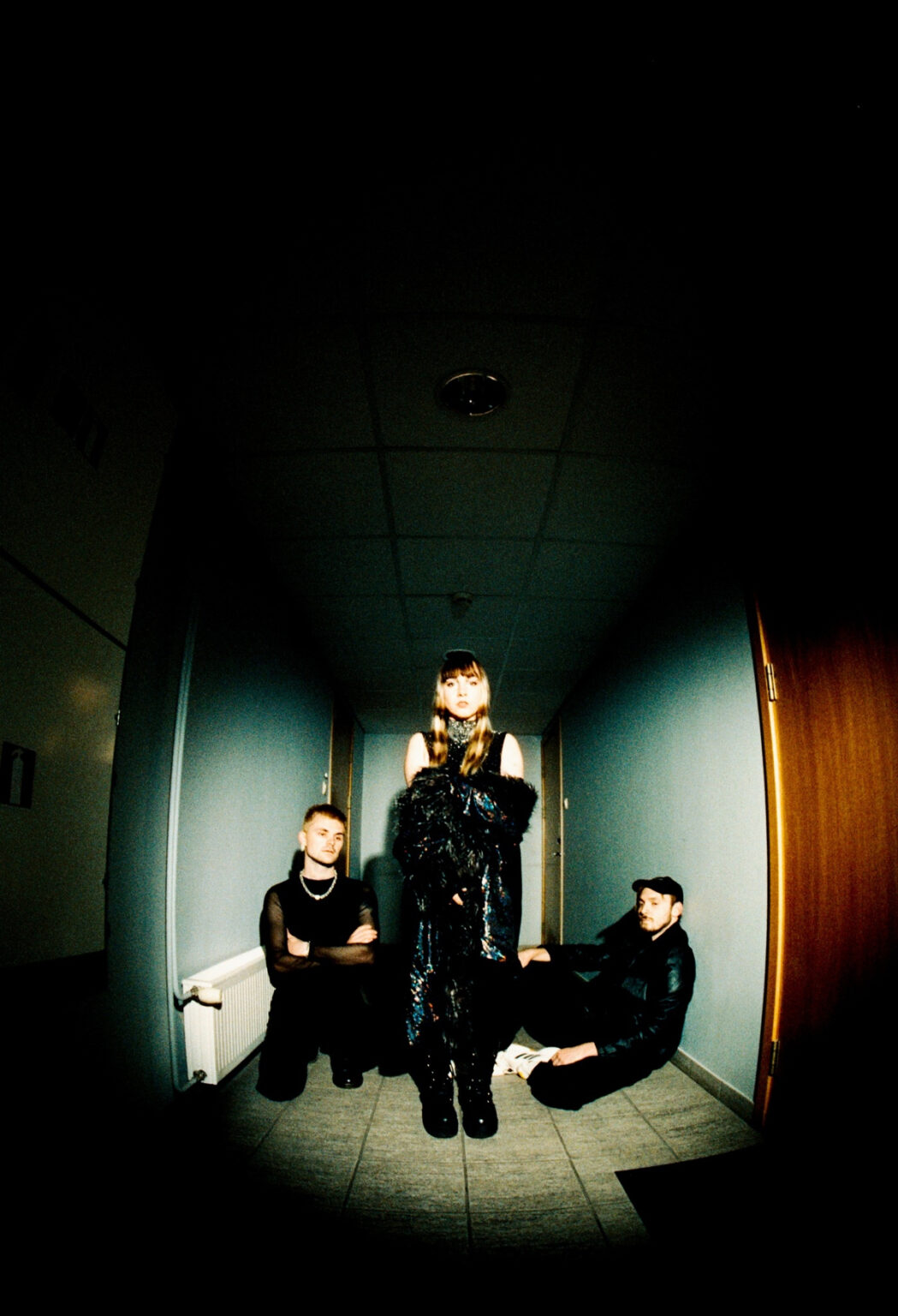 Night Tapes、'every day is a game'のMVを公開 | Niche Music