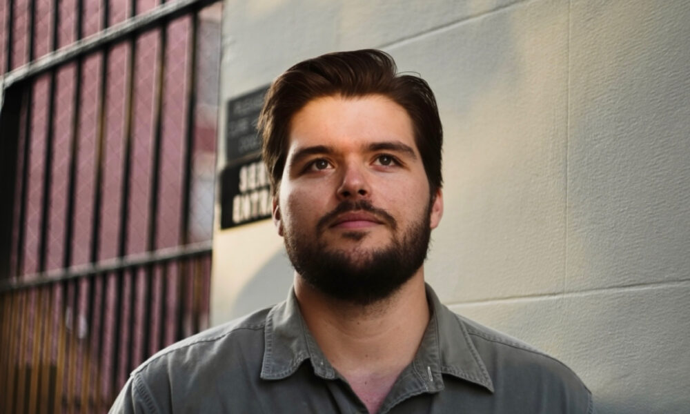 Alex Crossland、'niceguy'を公開 | Niche Music