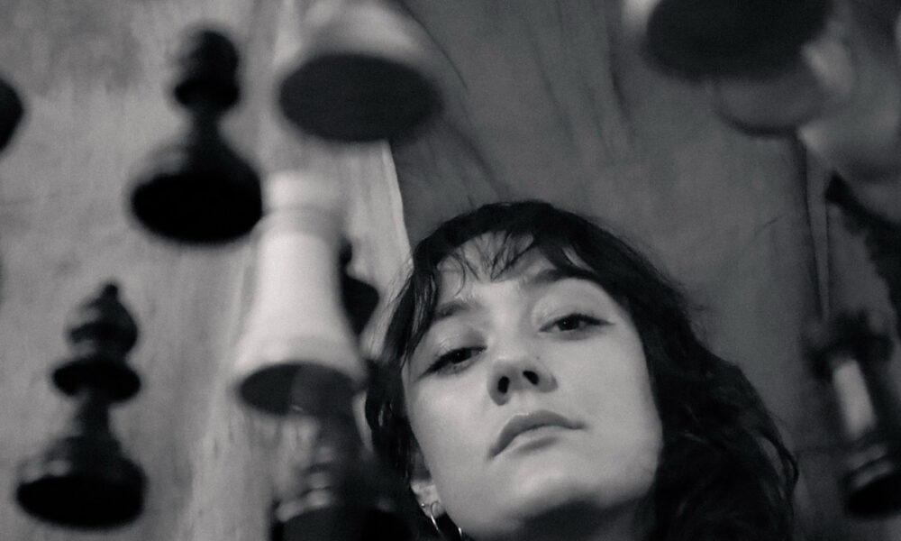 Gigi Wilde、'eye to eye'のMVを公開 | Niche Music