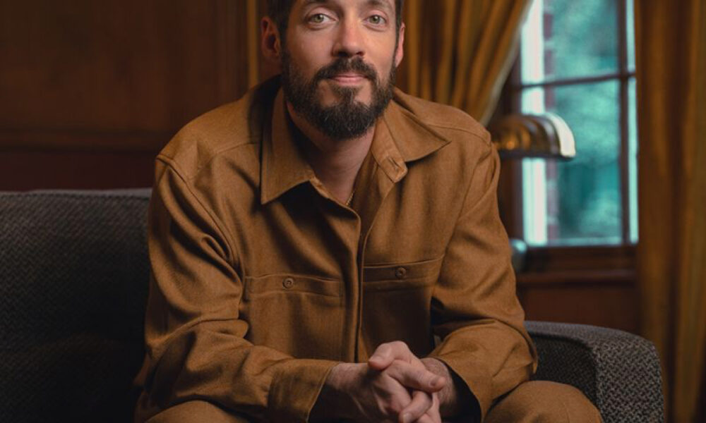 Ben Bostick、'Flying High'のリリックビデオを公開 | Niche Music