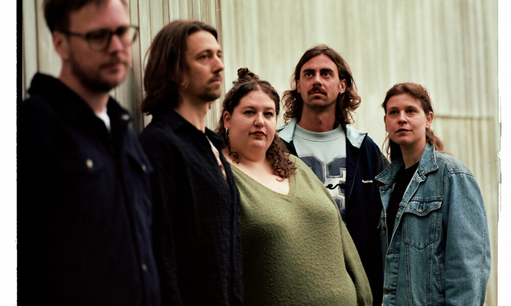 momoyo、'To fix a heart with words'を公開 | Niche Music